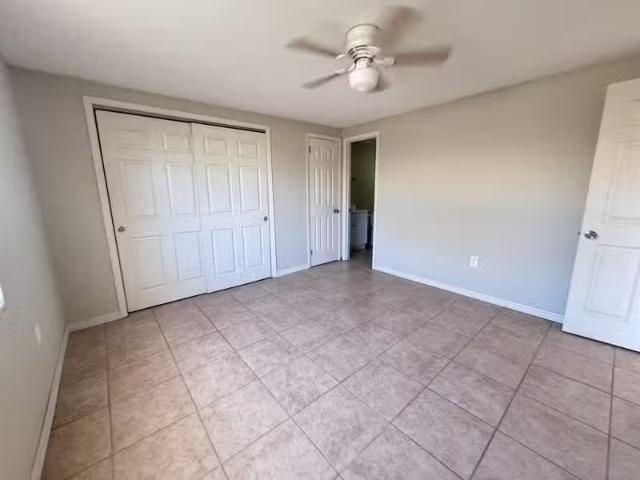 1BR/1.0BA Lemon Bay Bungalows WEST