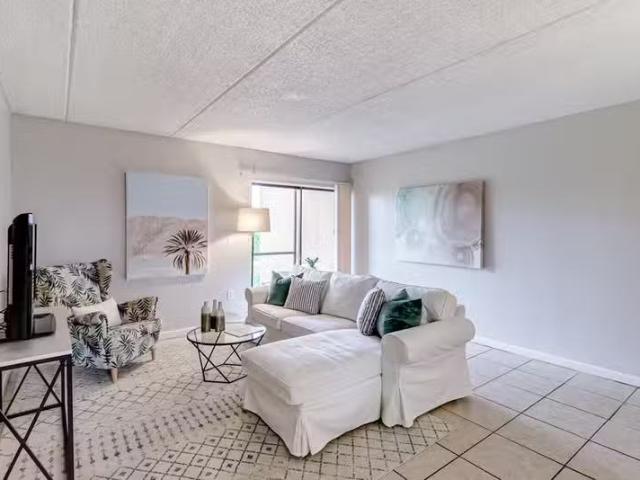 1BR/1.0BA Swanns Cove Luxury Apartments