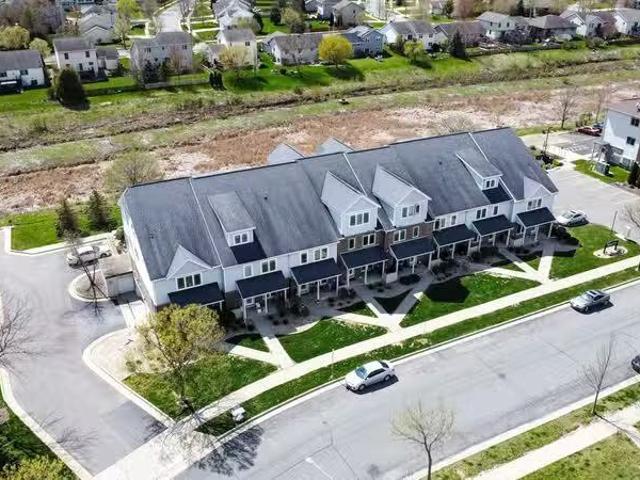 1BR/1.5BA Fairhaven Court Townhomes