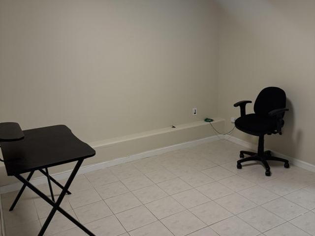 1BR/1BA downstairs entire unit— quiet Outer Sunset