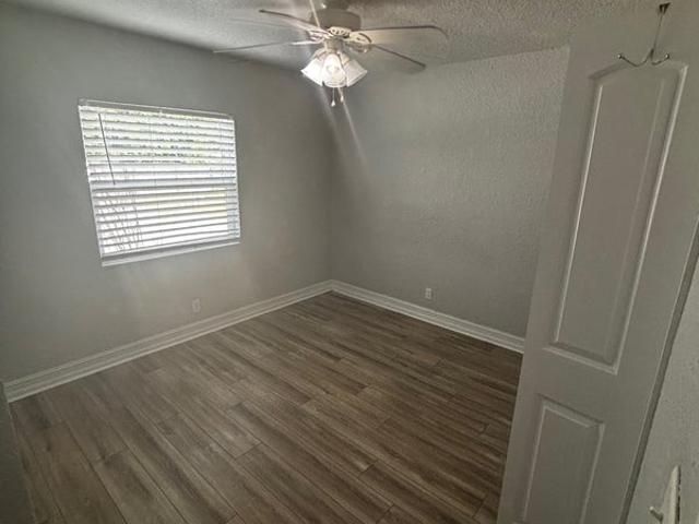 1br/1bth available July 1st