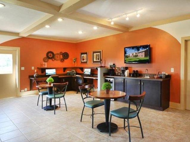 1br * COMING SOON * PRELEASE TODAY * THIS WON'T LAST LONG! * Evansville~Abbey Court Apts