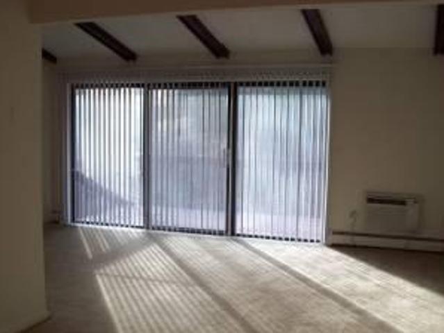 1BR Available for June 1st. Only 1! The Oaks Apartments map