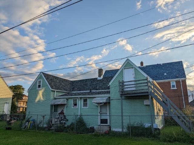 1BR First Floor Flat in Hamtramck for Rent