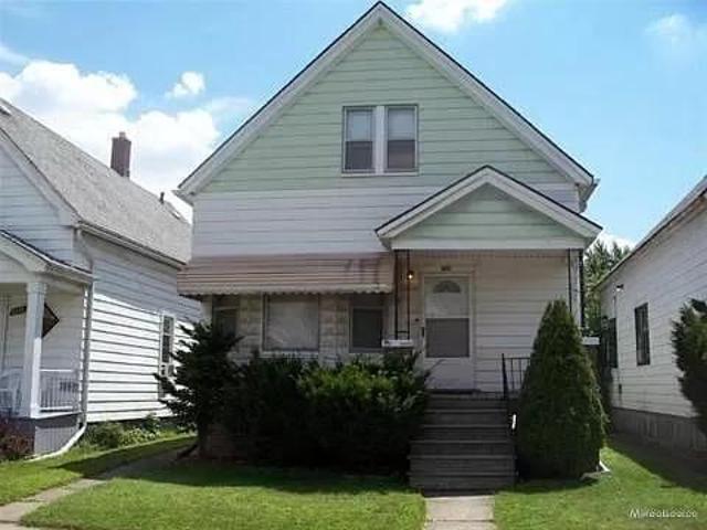 1BR Furnished 2nd Floor Flat For Rent in Hamtramck