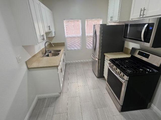 1BR is HUGE! Feels like a 2BR! Check it out now!