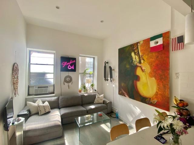 1Bright room in 3BR LES W/D, 2Bath Rooftop