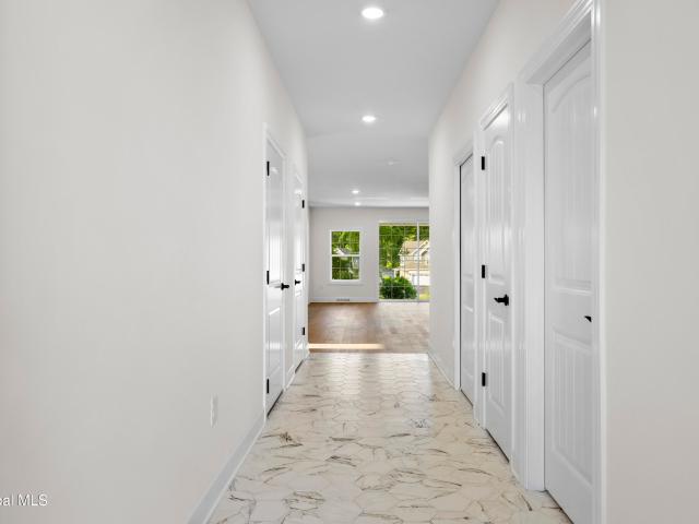 1D Brison Avenue
