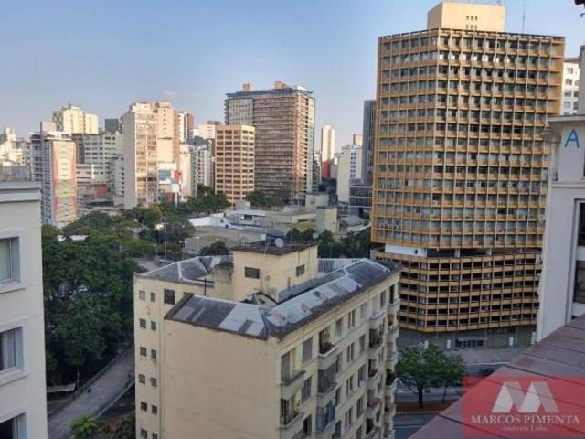 1DT COM AMPLA SACADA AO LADO DO METRO