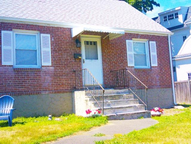 1st Floor Coastal Rental Near Beach/ Downtown