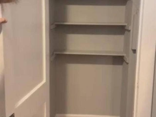1st floor duplex room & bathroom
