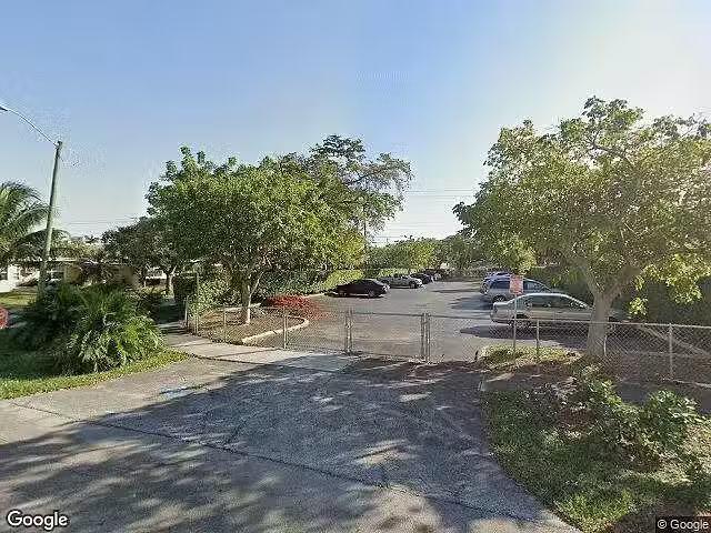 1St, HALLANDALE BEACH, FL 33009