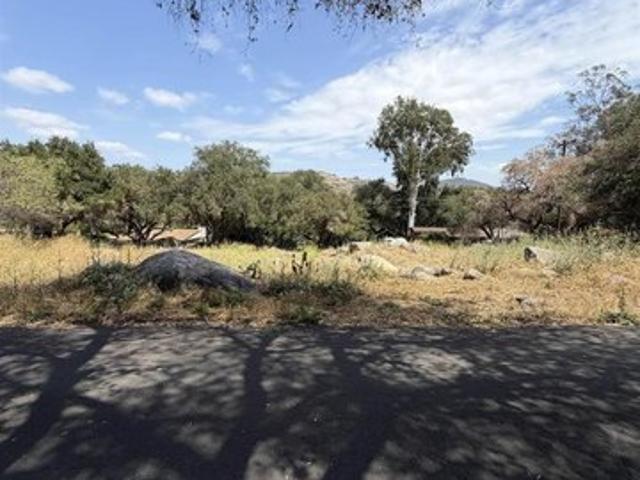 1st Pl, Escondido, CA 92029