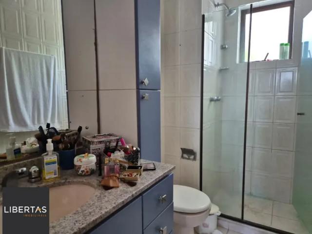 1Suíte, com vaga e churrasqueira