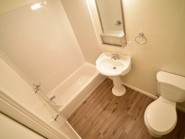 1p638 3901 Ruby St. 1 Bedroom Apartment for Rent at 3901 Ruby St, Oakland, CA 94609 Mosswood