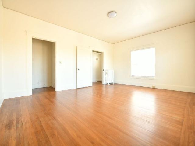1p719 2425 Fulton / 2206 Haste Studio Apartment for Rent at 2425 2425 Fulton St. / 2206 Haste St Berkeley, CA 94704 Southside