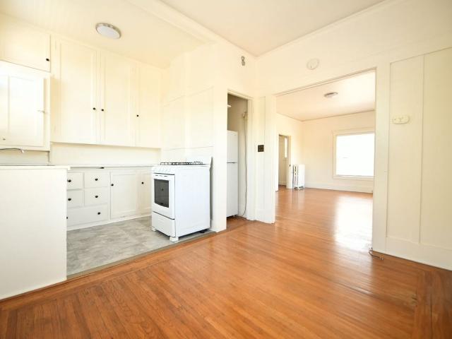 1p719 2425 Fulton / 2206 Haste Studio Apartment for Rent at 2425 2425 Fulton St. / 2206 Haste St Berkeley, CA 94704 Southside
