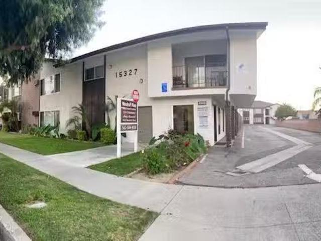 1x1 15327 Woodruff Pl