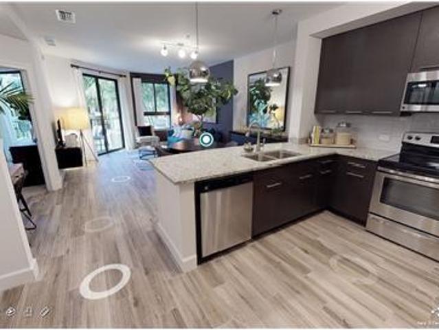 1x1 AMLI Joya Apartment