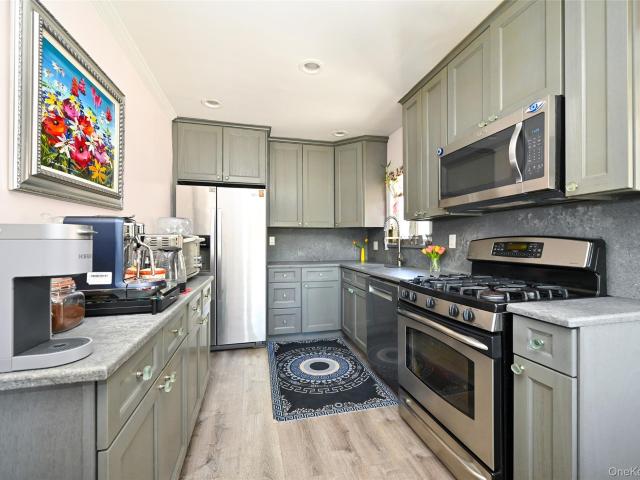 23 06 th Street