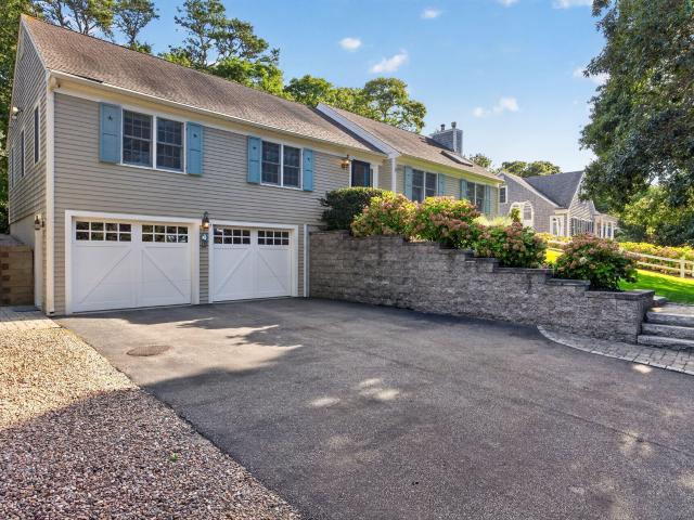 23 Taylors Pond Road