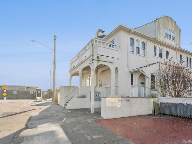 23 Troy Avenue