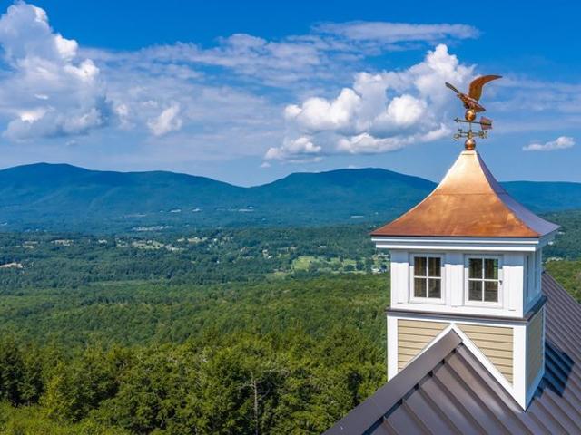 23 Valley View Rd, Winhall, VT 05340
