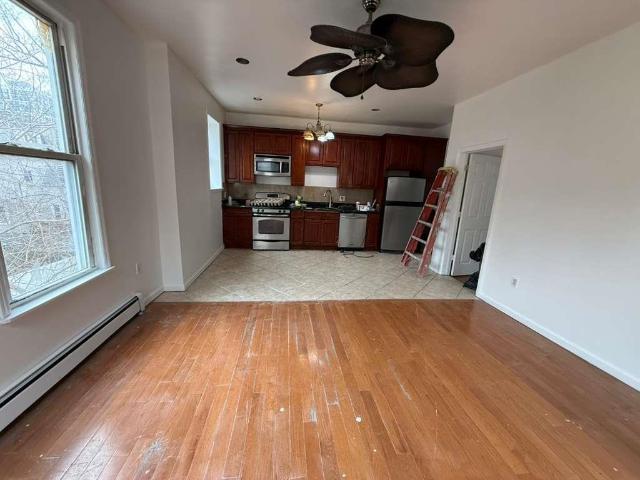 23 Vroom St # 2