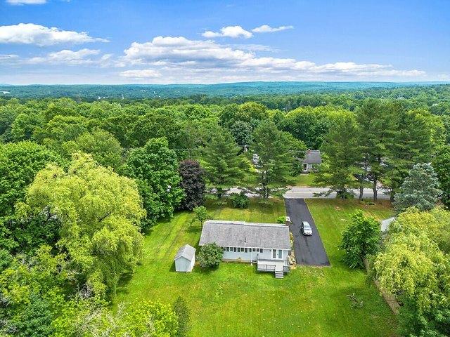 23 W Hill Rd, Gardiner, ME 04345