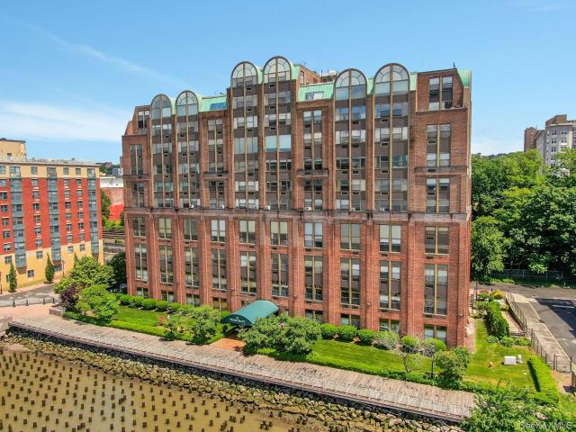 23 Water Grant Street 4I