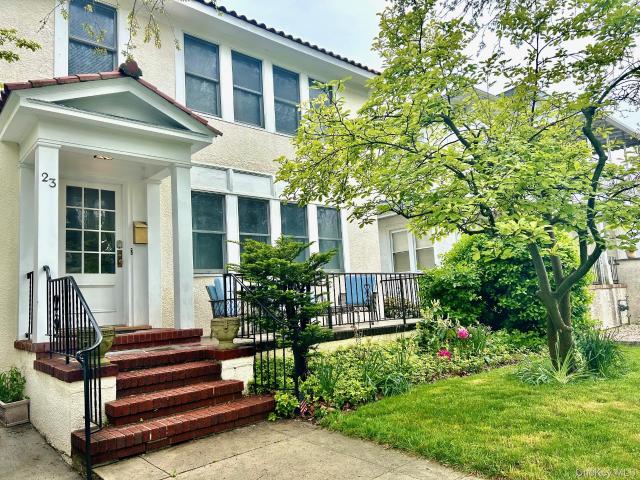 23 West Walnut Street UPPER