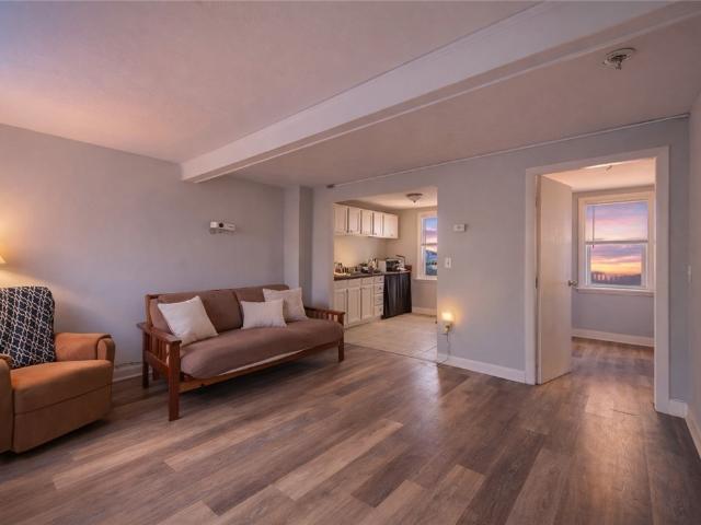 23 Whitehall Street