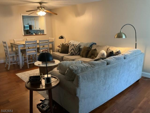 23 Woodland Dr