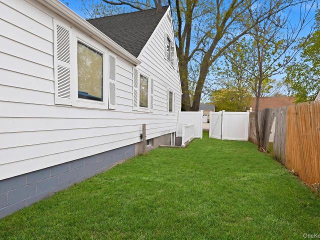 23 Woods Lane