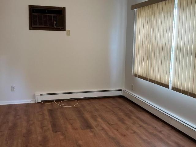 23 Woodrow Ave