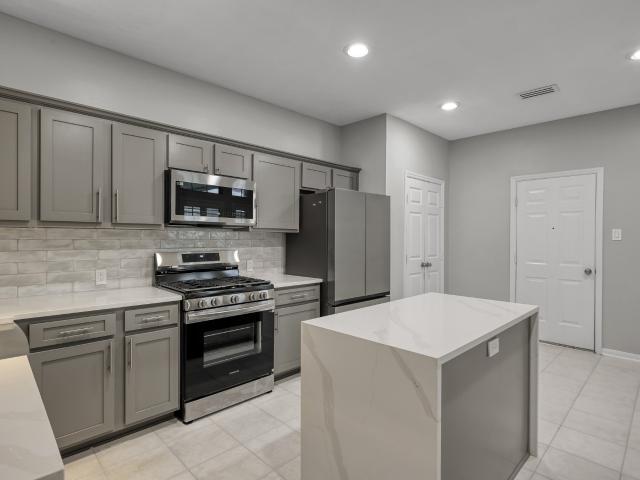 23 Alderon Woods Place