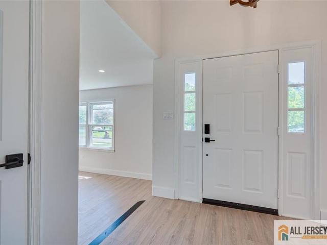 23 Amherst Way