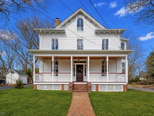 23 Amwell Rd