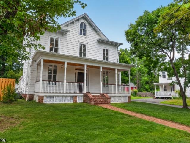 23 Amwell Rd