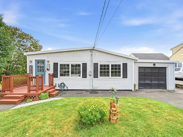 23 Beckett St, Lewiston, ME 04240