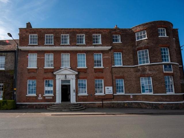 23 bedroom block of apartments for sale