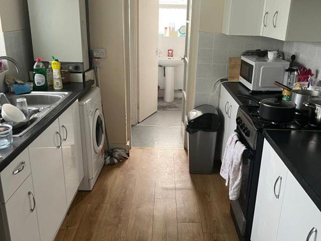 2/3 Bedroom house in Plaistow
