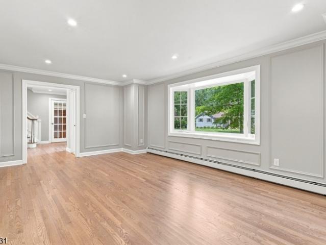 23 Beech Dr