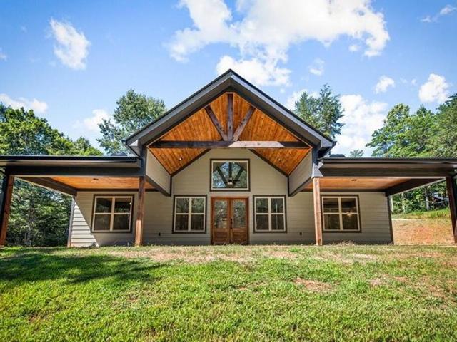 23 Big Pine Dr, Young Harris, GA 30582
