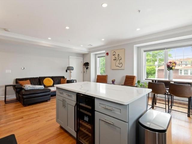 23 Bowdoin Ave #5, Boston, US, MA
