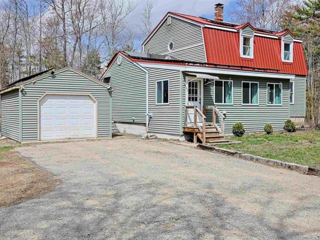 23 Brewster Rd, Barrington, NH 03825