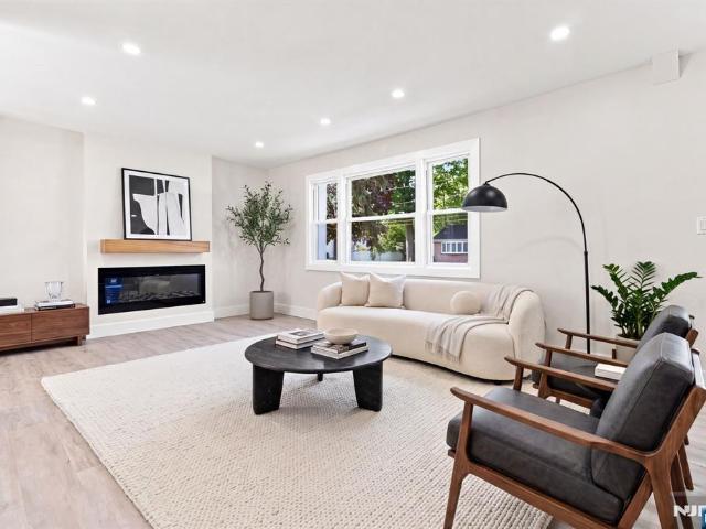 23 Buckingham Road