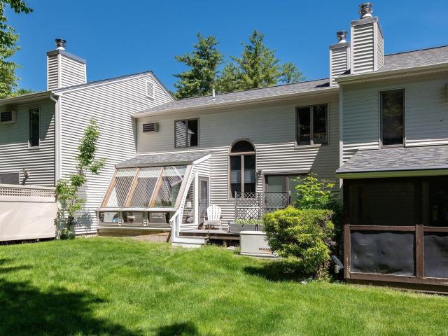 23 Bucks Hill Road