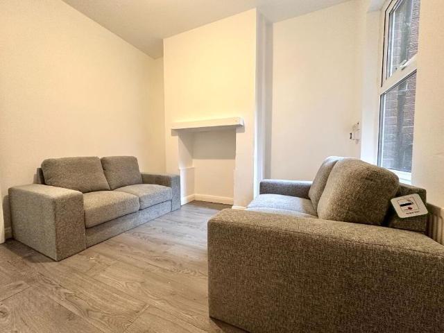 23 Cairo Street, Belfast, BT7 1QS