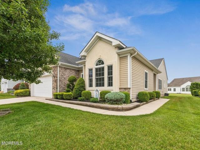 23 Cape May Ct, Waretown, NJ 08758